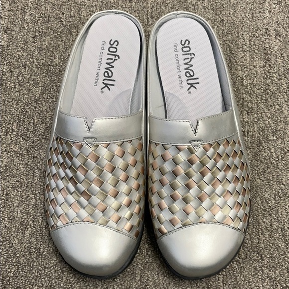 SoftWalk | Shoes | Softwalk Silver Shoes Size 9ww | Poshmark